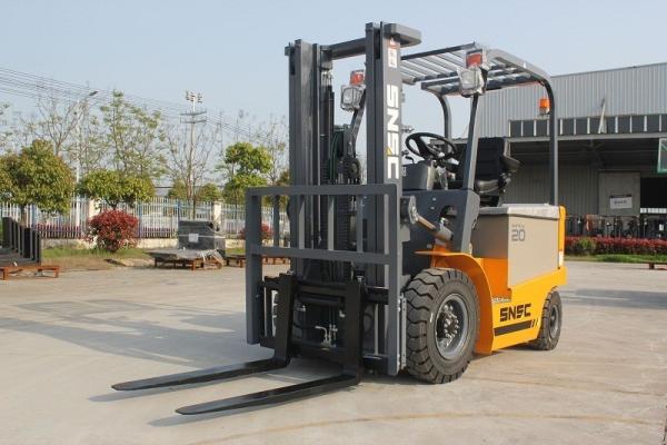 Quality 2 Ton Electric Forklift with Side Shift and 8 Hours Charging Time Versatile for sale