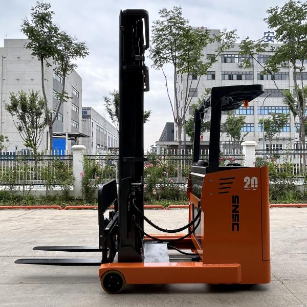 Quality AC Motor Electric Forklift SNSC 2T Electric Reach Truck with Triplex 7.5m Mast for sale
