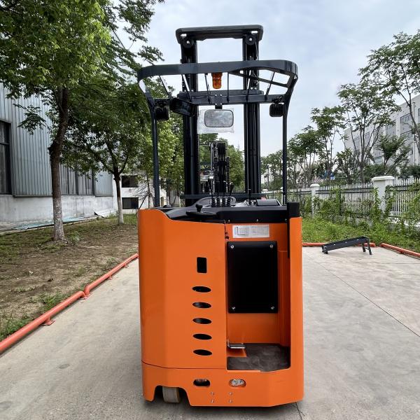 Quality AC Motor Electric Forklift SNSC 2T Electric Reach Truck with Triplex 7.5m Mast for sale