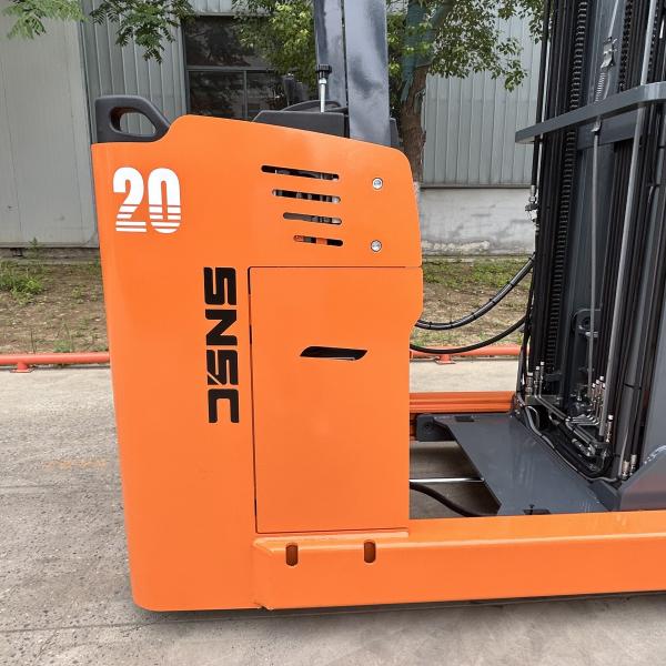 Quality AC Motor Electric Forklift SNSC 2T Electric Reach Truck with Triplex 7.5m Mast for sale