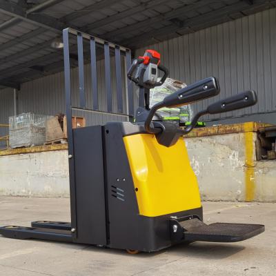 Cina Negozi di abbigliamento Camion elettrico a pallet 2 tonnellate 1638 mm Lunghezza della forchetta Facile da mantenere in vendita
