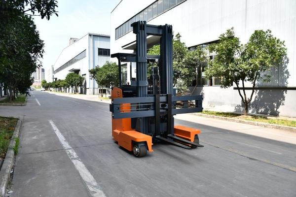 Quality 2900 Kg 4-Directional Electric Battery Operated Reach Truck 3 Ton Multidirection for sale
