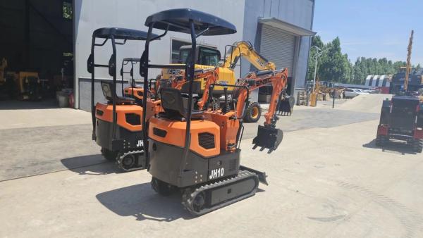 Quality CE EPA 1T 1.5T 2T 3.5T Crawler Mini Excavator Digger With Eaton Hydraulic Valve for sale