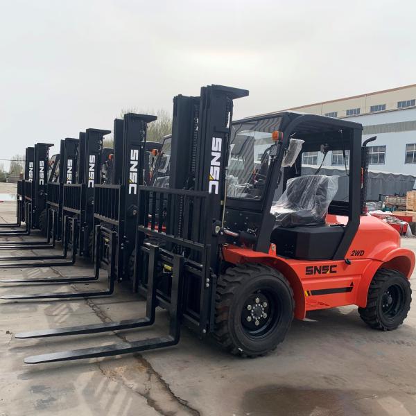 Quality Backhoe Loader FD35 3.5 Ton Rough Terrain Forklift with Japanese Engine and Side for sale