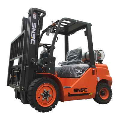 Cina 1.5ton-7ton Lpg Gasoline Forklift With Japanese Engine Triplex Mast For Sale in vendita