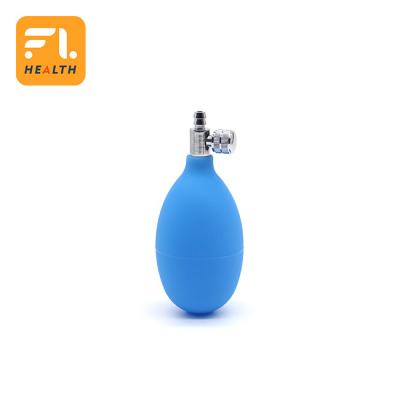 Cina Tubo flessibile di gomma del sifone della pompa del sifone della lampadina dello scolo di pompa del sifone della mano del pulitore della ghiaia del sifone dello scambiatore dell'acqua di aspirazione e di salto in vendita
