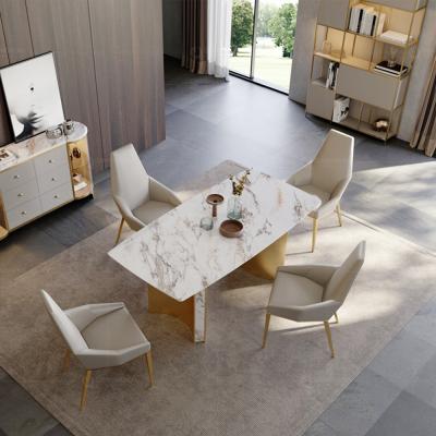 Cina Insieme semplice 4 Seater del tavolo da pranzo delle gambe dell'oro della mobilia d'acciaio superiore di marmo degli ss in vendita