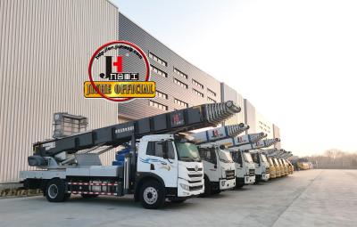 Cina Camion montato 32m 36m 45m 65m Piattaforma aerea Scala Camion per la casa Trasferimento di merci Sollevamento e scarico Cesto in vendita