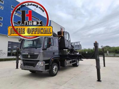 Cina JIUHE Piattaforma di sollevamento Camion montato Boom Lift Piattaforma di lavoro aereo JIUHE Camione di sollevamento a secchi 45m Camione di operazioni aeree in vendita