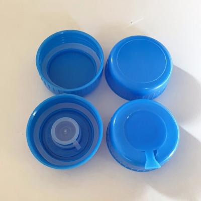 China Reusable Screw Cap 2 3 4 5 Gallon Drinking Water Bottle Plastic Drum Barrel Easy Open Lid for sale