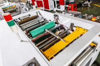 China Automatic Tension Bag Folding Machine 230m/min High Speed for sale