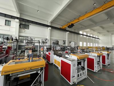China Sanitary Napkin Bag Making Machine Labelling 100pcs/min for sale