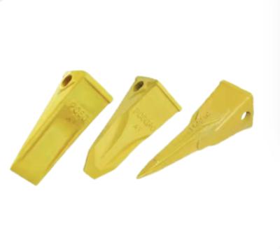 China Lost Wax Yellow Hitachi Bucket Teeth Casting Backhoe Bucket Teeth HRC48 - 52 for sale