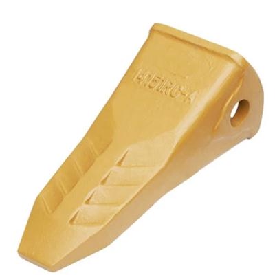 China High Wear Resistance Alloy Steel Bucket Tooth 6.7kg Weight for Heavy Duty Excavator Teeth for sale
