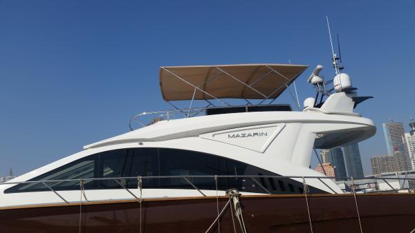 Quality High Performance Fiberglass Hull Motor Yacht  For High End Private Vacations for sale
