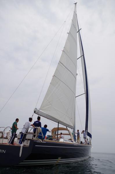 Quality Sleek Fiberglass Hull Monohull Sailing Yacht Ocean Exploration Boat for sale
