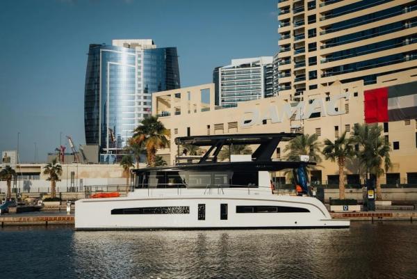 Quality Mazarin 55ft Motor Catamaran Long Endurance Panoramic Lighting Diesel Catamaran Yacht for sale