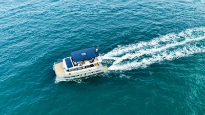 China Long Range Electric Cruising Catamaran High Energy Efficiency Mazarin 55ft for sale