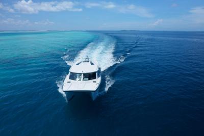 China Short Distance Sightseeing Catamaran Ferry Boat International Safety Standard for sale