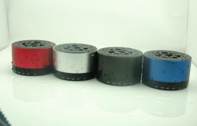 China Orador portátil de suspensão impermeável colorido redondo da música do esporte de Bluetooth à venda