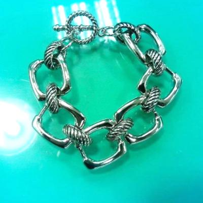 China (B-60)Fashoin Women Designer Jewelry Silver Plated Link Chain Bracelet for sale
