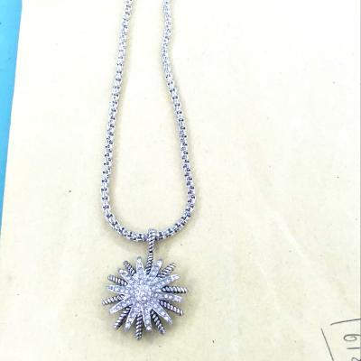China (N-61) New Style Jewelry Silver Plated Pave Rhinestone Starburst Pendant Necklace for sale