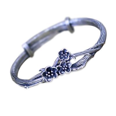 China Sterling Silver Bangle Cuff Bracelet Engraved Flower Vintage Jewelry (049093W) for sale