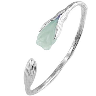 China Handcraft Sterling Silver Cuff Bracelet with Sculpted Natural Jade Gardenias Silver Bangle (B6032401GREEN) for sale