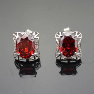 China Women Fashion Jewelry  925 Silver Oval Garnet Cubic Zirconia Stud Earrings (E05) for sale