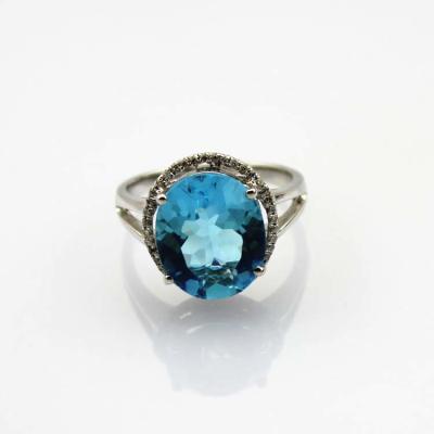 China Gemstone Jewelry 925 Silver with 10mmx12mm Oval Blue Cubic Zircon Ring (R230) for sale