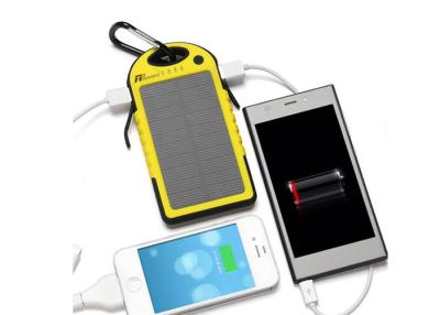 Cina la Banca portatile universale di potere del Li-Polimero 5000mAh con la torcia di emergenza LED in vendita