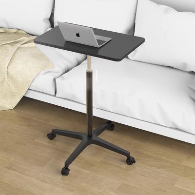 Cina Moderno design nordico Tavolo da scrivania impermeabile Tavolo di legno con regolazione pneumatica dell'altezza in vendita