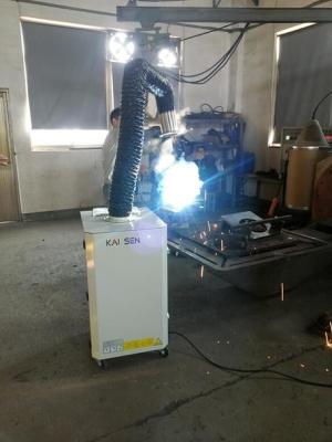中国 3 PCSのろ過材が付いている溶接の移動式発煙の抽出器の集じん器 販売のため