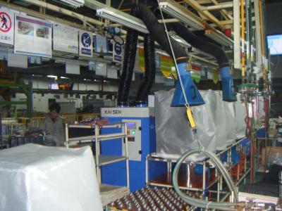 中国 PLC の制御システムが付いている移動式溶接の発煙の抽出器の煙の清浄器 販売のため