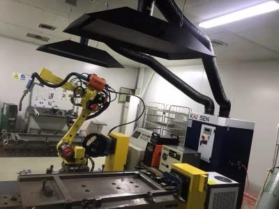China Coletor quadrado personalizado das emanações de soldadura do robô da capa 3kw à venda