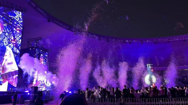 Quality 60W Electric Control Confetti Cannon with 6-8m Height Compact and Portable for for sale