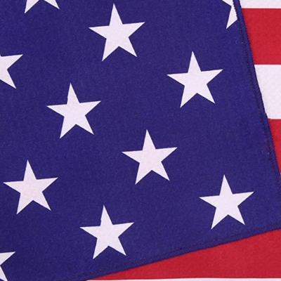 Китай Портативное полиэфирное сублимированное полотенце для гольфа из микрофибры с вафельным принтом на заказ с зажимом продается