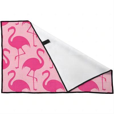 中国 Microfiber Polyester Printed Sublimated Golf Sports Towel Custom Logo 販売のため