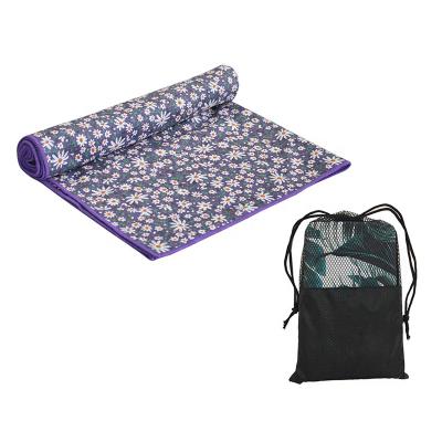 中国 Sand Free Quick Dry Microfiber Beach Towel Outdoor Customized Design 販売のため