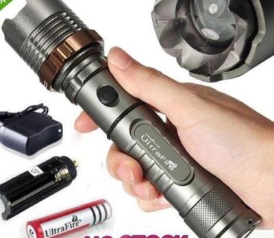 China 18650 High Power Zoomable 2000 Lms Ultrafire Cree XML T6 Rechargeable Led Flashlight Torch for sale