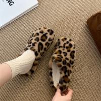 China Cute Fluffy Winter Warm Slippers for sale