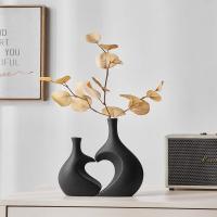 China High-end German creative ceramic love vase for sale