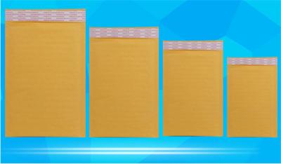 Cina I bollettini riciclabili della bolla della carta kraft, l'imballaggio del corriere insacca la grinza resistente in vendita
