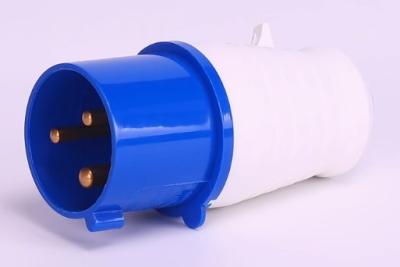 Cina Collegamento industriale 3 pin 32A IP44 IP67 Collegamento industriale impermeabile 220v 380v in vendita