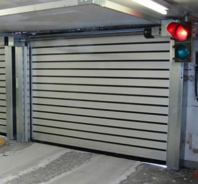 China Porta espiral de alta velocidade isolada do grande tamanho para negócios automotivos à venda
