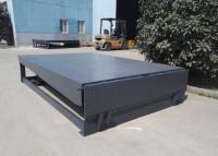 China Warehouse Loading Dock Leveler With Insulation And Platform Telescopic Automatic for sale