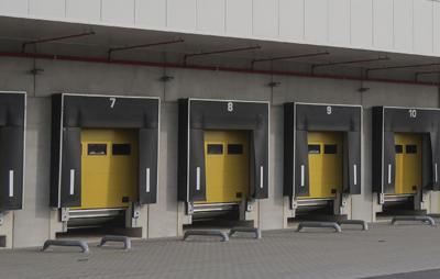 Cina Weather Resistance Loading Dock Seals And Shelters With Easy Installation in vendita