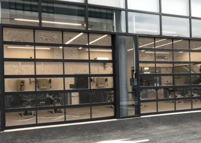 中国 Extruded Frame Aluminum Sectional Garage Doors Gate Full View For Villa Fully Transparent 販売のため