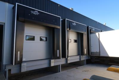 China High Durability Dock Door Shelter Adjustable Loading System For Industrial Operations for sale