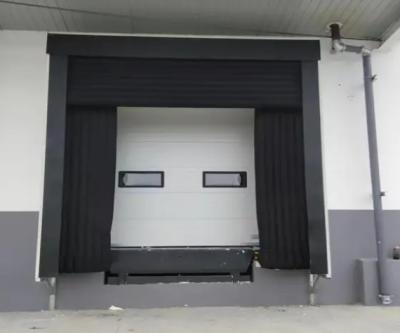 China Abrigos de doca de carregamento de cores personalizadas que fornecem proteção contra os elementos do armazém Porta industrial de PVC inflável à venda